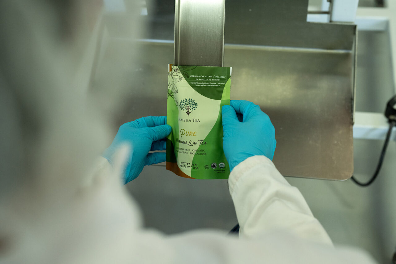 10 Reasons Why You Should Choose Domestic Manufacturing for Your Packaging - Rootree